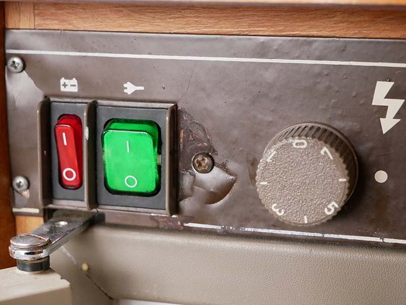 What is a Three-Way Fridge? How to Use. - Classic Motorhome Owner